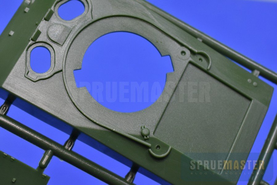 Review: 1/72 M4 tank with turret M26 pershing tank - UM Models #382 ...