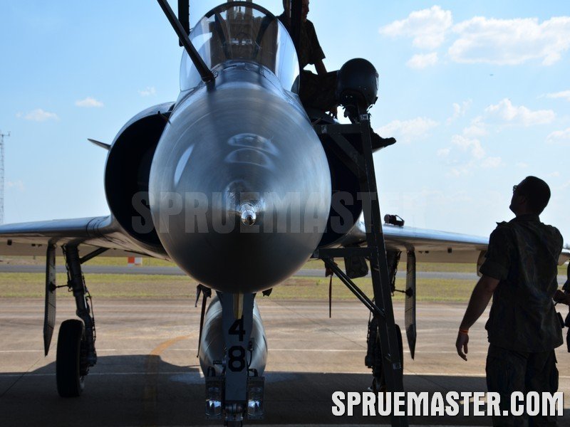 Walkaround - Dassault Mirage 2000C - 1º GDA - FAB - Blog Spruemaster